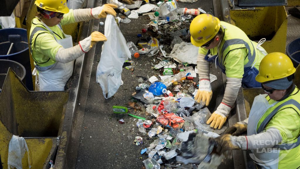 Paano ang Proseso ng Pag-recycle?